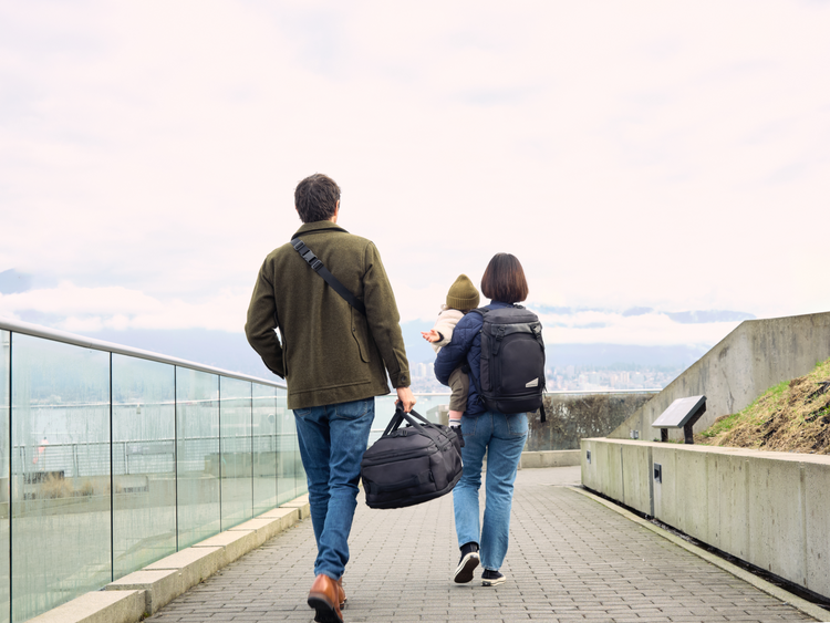 No Reception Club | Best Travel Diaper Bags for Adventurous Parents